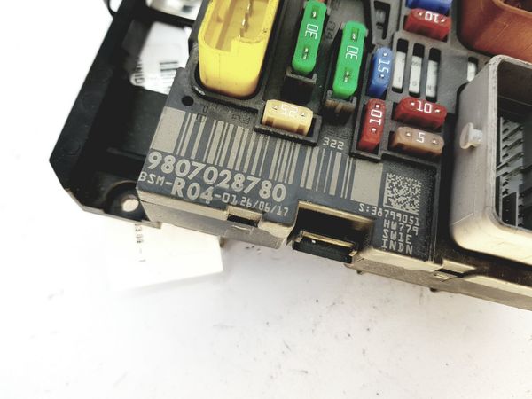 Motorvezérlő Egység BSM-R04-01 9807028780 PSA Delphi - Vásároljon most